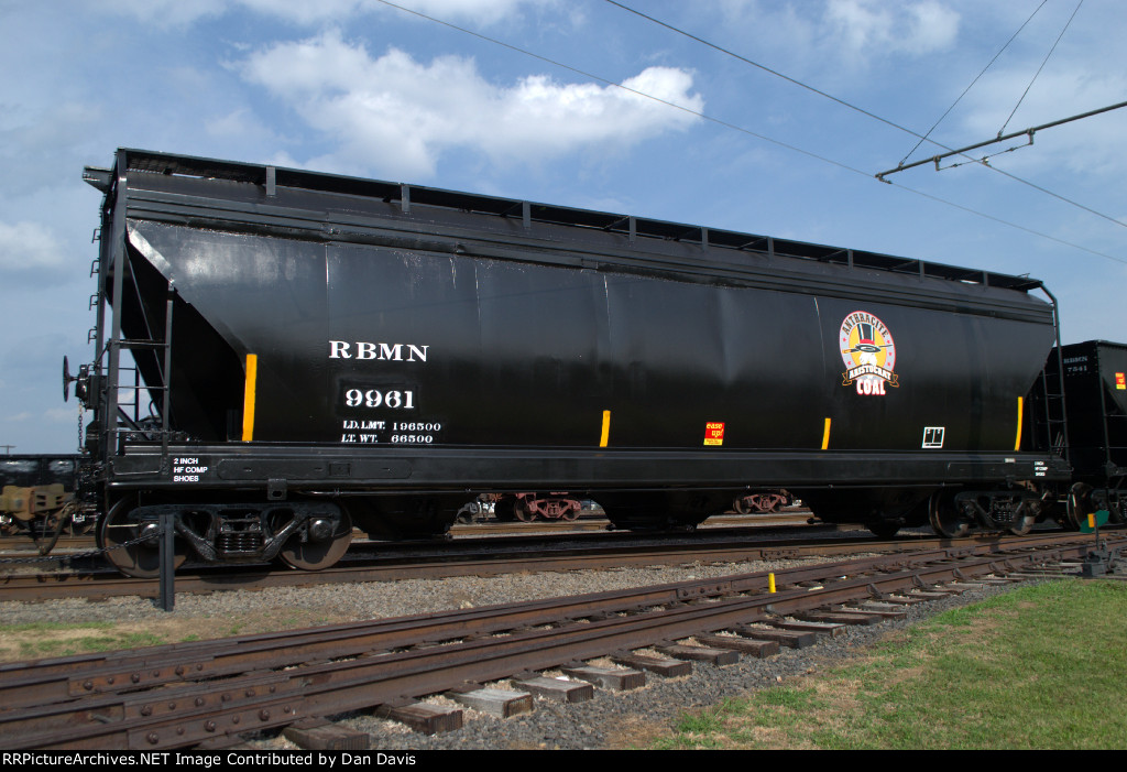 Awesome looking RBMN Covered Hopper on display